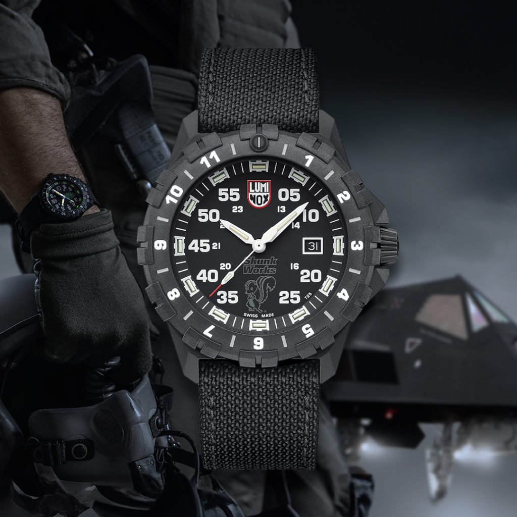F-117 NIGHTHAWK™ x Skunk Works® 6440 SERIES Ref.6442.HERITAGE.SET | Luminox ルミノックス公式サイト