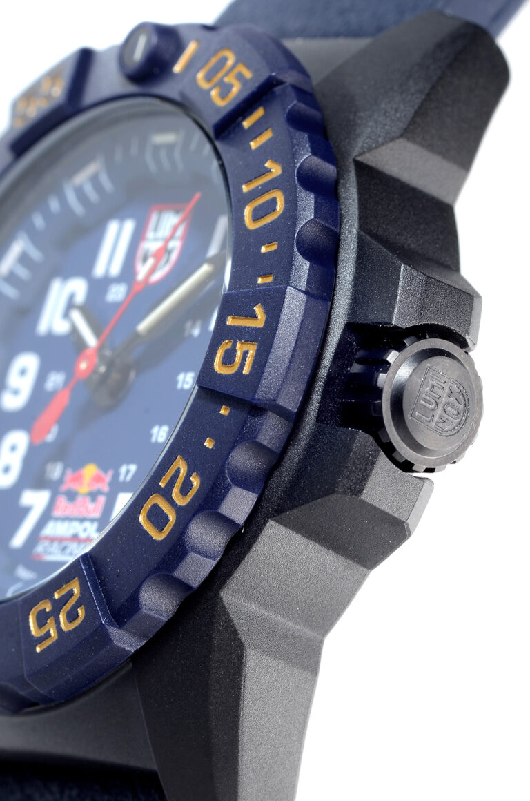 3501_diagonal | Luminox ルミノックス公式サイト